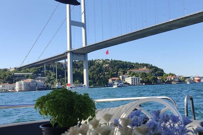 Exclusive Luxury Yacht Bosphorus Sightseeing Cruise in Istanbul - Practical Considerations