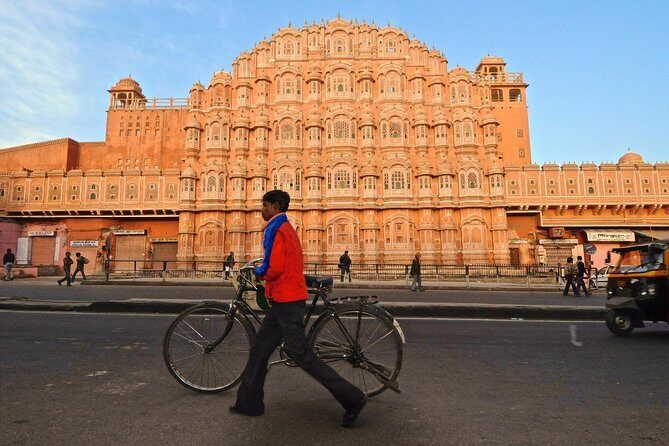 Exclusive North India with Varanasi (Delhi-Jaipur-Agra-Orcha-Kamasutra Temple) - Who Will Love This Tour?