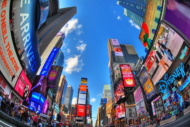 Exclusive Party Tour with Drinks in New York City - Key Points