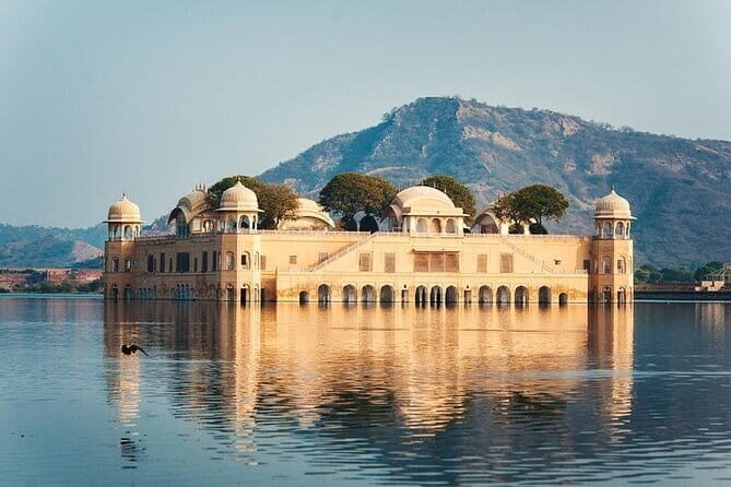 Exclusive Private Jaipur Day Tour from Delhi by A/C Car - Exploring the Jaipur in a Day: A Private Tour That Delivers
