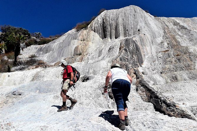 Exclusive Private Tour: Hierve el Agua with Hike, Mezcal & Gastronomy - San Jeronimo Tlacochahuaya: A Spiritual and Artistic Haven