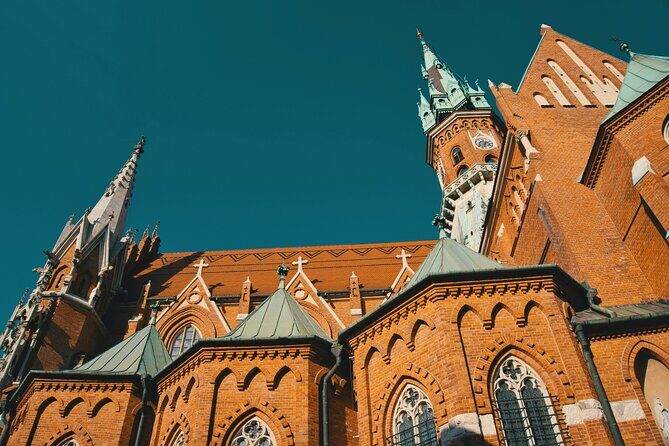 Exclusive Private Transfer from Budapest to Krakow, Door-to-Door - Who Should Consider This Transfer?