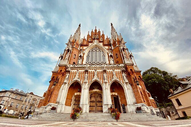 Exclusive Private Transfer from Budapest to Krakow, Door-to-Door - The Sum Up