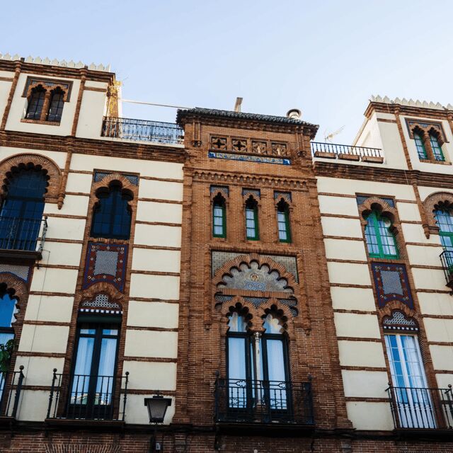 Exclusive Seville: Hidden Gems and Iconic Landmarks Tour - What to Expect: The Practical Details
