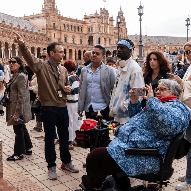 Exclusive Seville: Hidden Gems and Iconic Landmarks Tour - Authentic Insights from Reviews