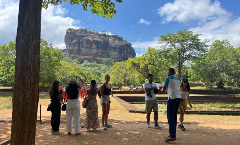 Exclusive Sigiriya Sunrise & Kandy Tour Day Tour - FAQ