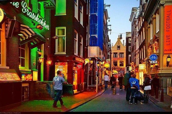 Exclusive small-group Amsterdam Red Light District tour - An In-Depth Look at the Tour Experience