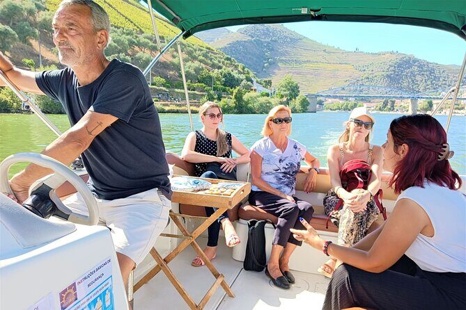 Exclusive Tour Porto-Douro Valley-Wine Tasting/Lunch/Boat Tour - Who Should Consider This Tour?
