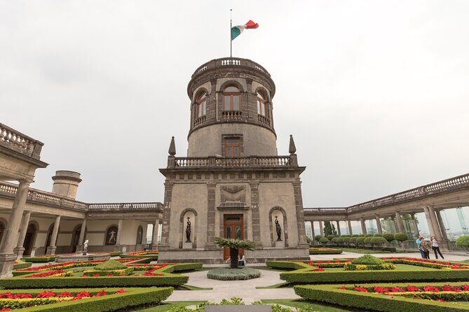 Exclusive Tour to Chapultepec Castle - An Introduction to the Charm of Chapultepec Castle