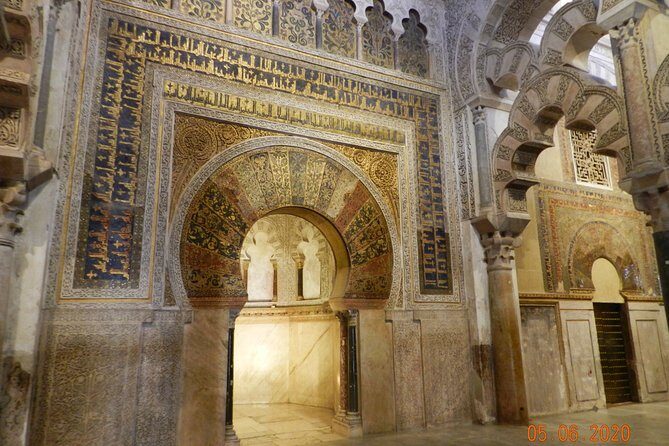 Exclusive visit to the Mosque with official guide. Small groups - What to Expect for the Price