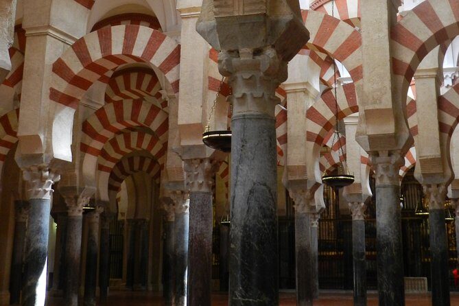 Exclusive visit to the Mosque with official guide. Small groups - The Benefits of a Small-Group Guided Tour
