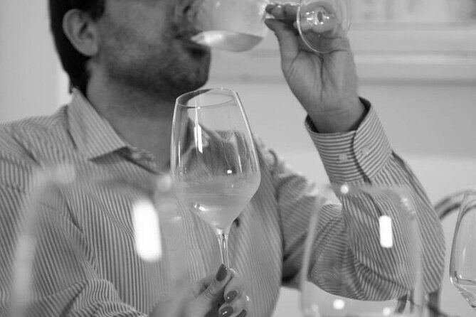 Exclusive Wine Tasting in the Historic Center of Siena - The Sum Up