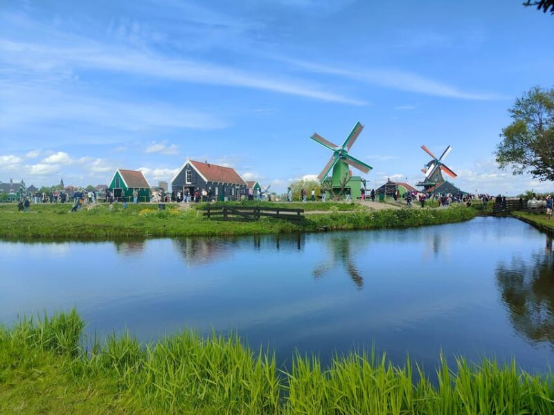 Excursion from Amsterdam to the windmills of Zaanse Schans - A Practical Look at the Experience