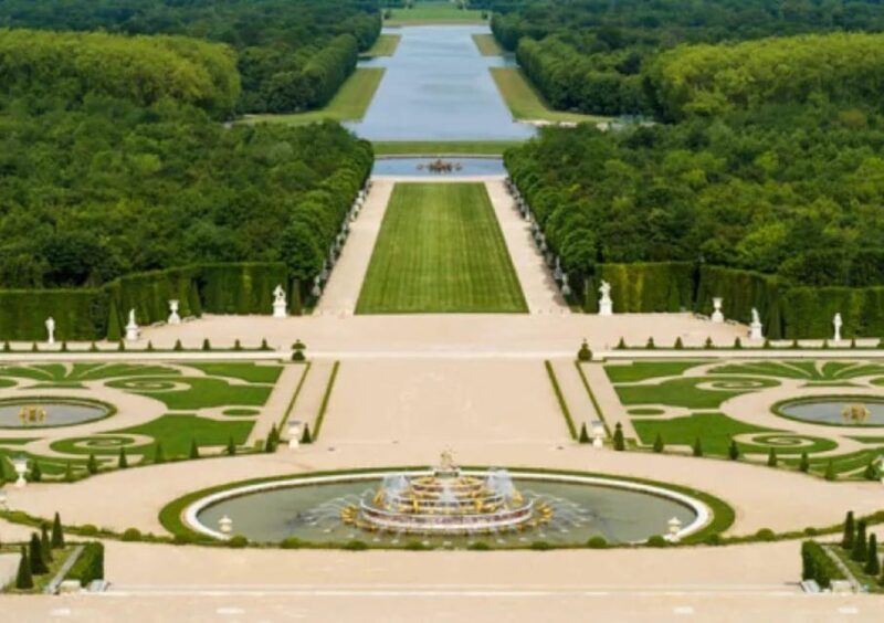 Excursion from Paris to Versailles Palace by Tootbus - Key Points