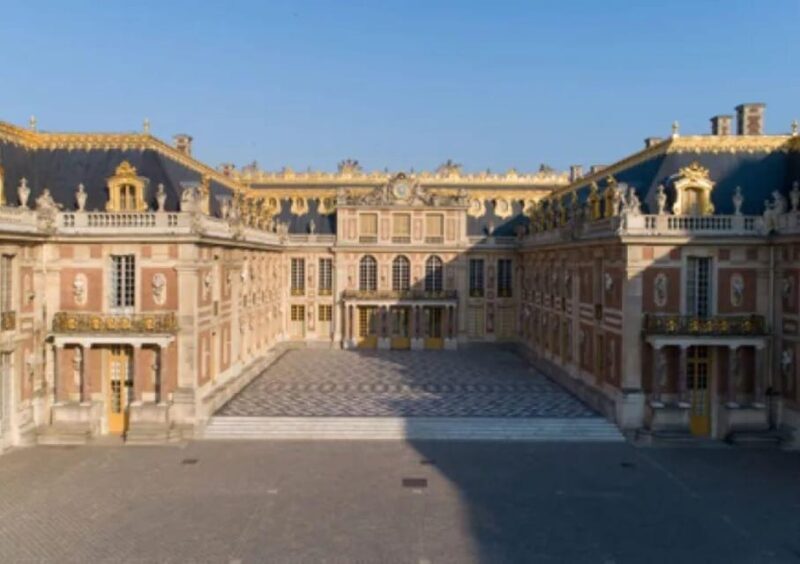 Excursion from Paris to Versailles Palace by Tootbus - The Value of the Tour — Is It Worth It?
