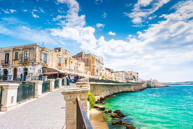 Excursion HALF DAY- Syracuse Greek Theatre and the island of Ortigia. - The Experience’s Strengths