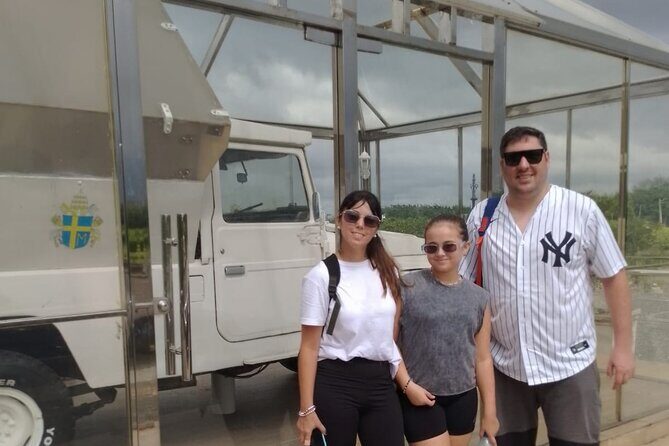 Excursion to the Three Eyes Park and the Colón Lighthouse - Visiting the Colón Lighthouse: A Monument of Mystery and Architecture