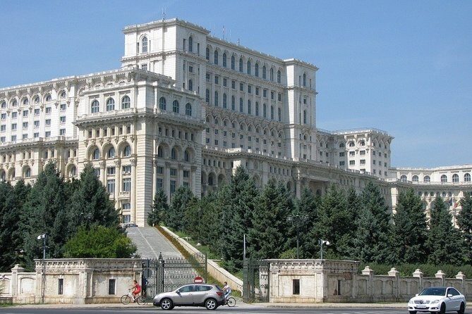 Executive 4 Hours Shared Bucharest City Tour - Small Group Tour - MAX 5 Persons - Key Points