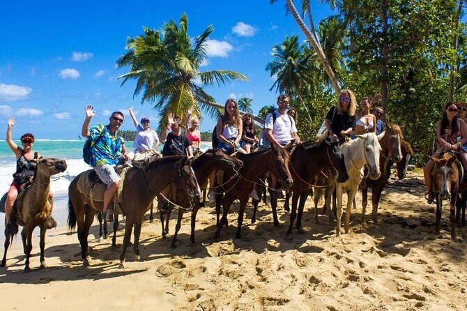 Experience A Scenic Adventure on Horseback at Montaña Redonda - Key Points