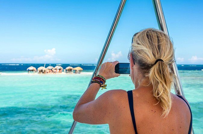 Experience Cayo Arena with Snorkeling and Lunch Buffet - FAQ