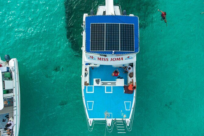 Experience for families and friends by private boat with pick-up - FAQ