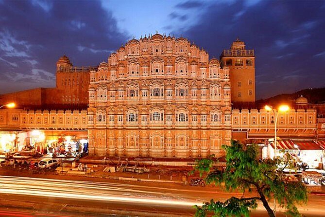 Experience Jaipur Full day Sightseeing with Transports & Tour Guide - Hawa Mahal – The Palace of Winds