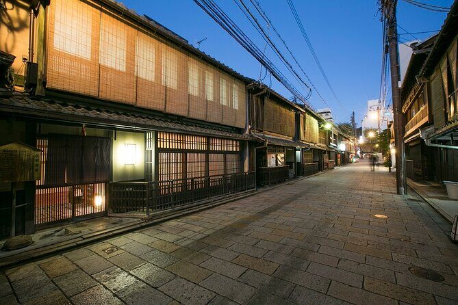 Experience Japan's Traditional Culture Night Tour in Kyoto - Detailed Breakdown of the Itinerary