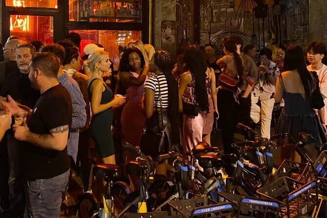 Experience night bars Shanghai with Transportation - Key Points