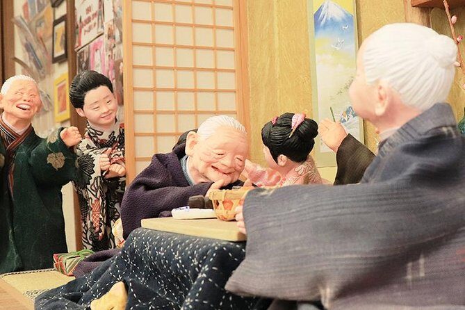 Experience Old local Tokyo & traditional food in Yanaka Ginza - Exploring Tokyo’s Hidden Neighborhood: Yanaka Ginza