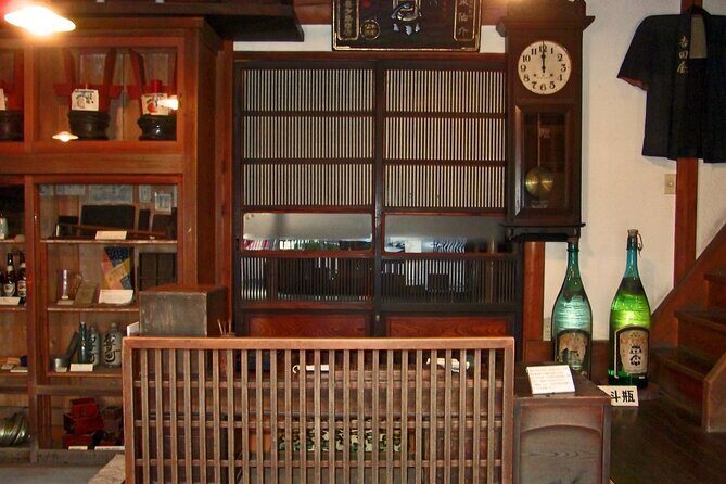 Experience Old local Tokyo & traditional food in Yanaka Ginza - Who Will Enjoy This Tour Most?