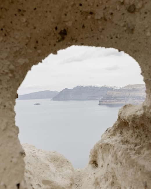 Experience the Best of Santorini Island - An In-Depth Look at the Santorini Experience