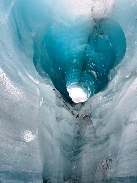 Experience the glacier in micro group - A detailed look at the glacier experience