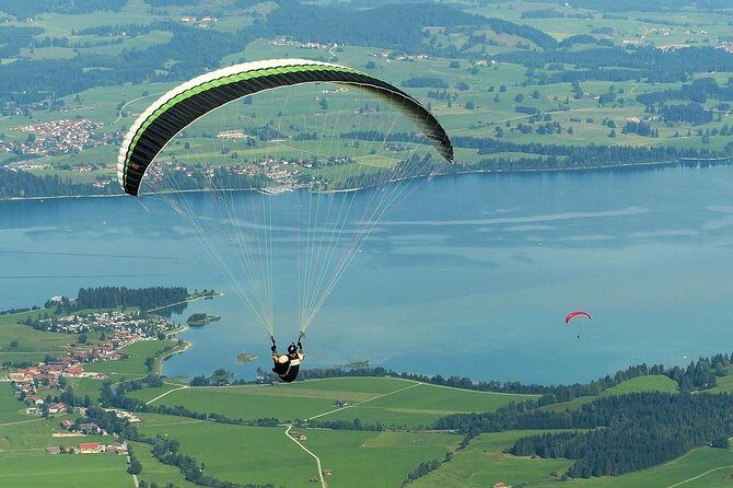 Experience the thrilling Paragliding flight in Pokhara - Key Points