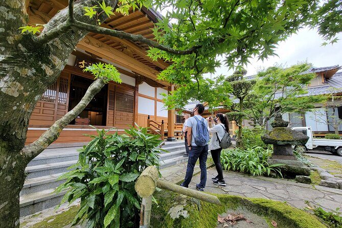 Experience Zen meditation or sutra copying, and enjoy vegetarian food with monk - Key Points