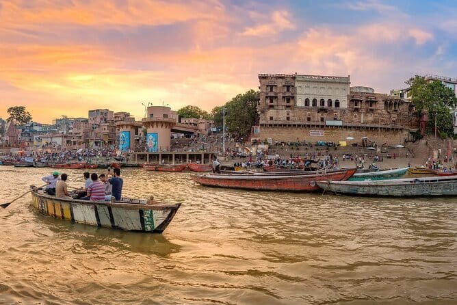 Experiencing the ancient city Varanasi - Key Points