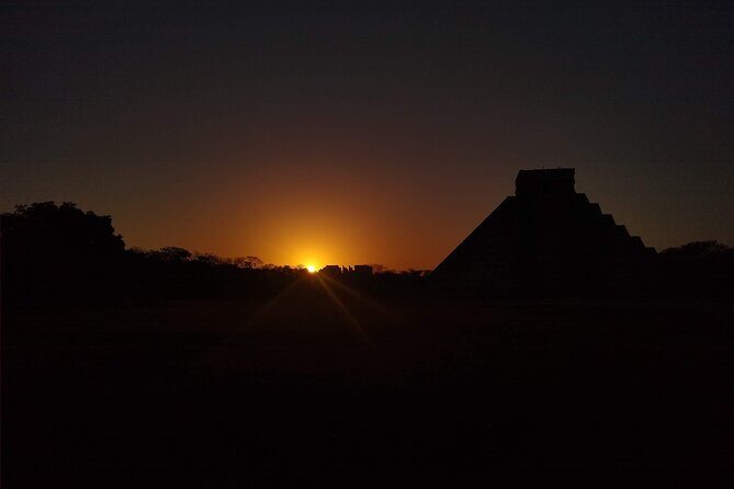 Expert Guided: Chichen Itza Tour with Early Access - The Cultural and Natural Highlights