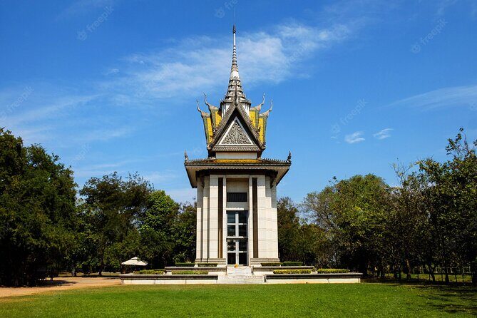 Expert Private Guided Tour and learn about the Khmer Rouges - Key Points