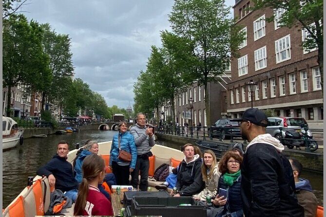 Explore Amsterdam by Bike in the Company of a French Local Guide - Who Is This Tour Best For?