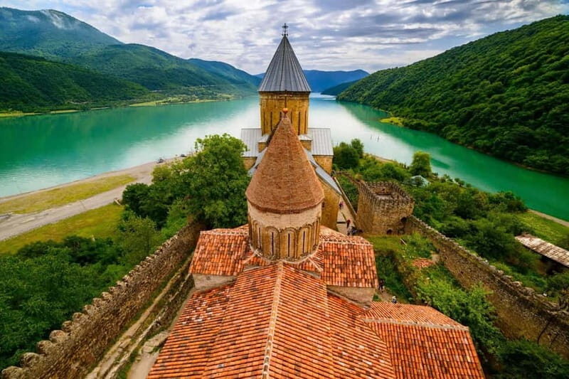 Explore Ananuri, Gudauri, & Kazbegi Guided Day Tour - Transportation & Timing: Making the Most of the Day