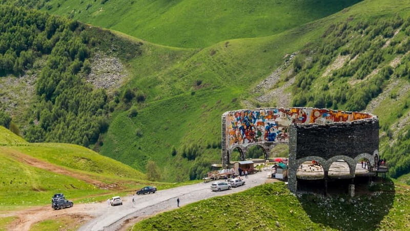 Explore Ananuri, Gudauri, & Kazbegi Guided Day Tour - Food & Local Culture: A Taste of Georgia