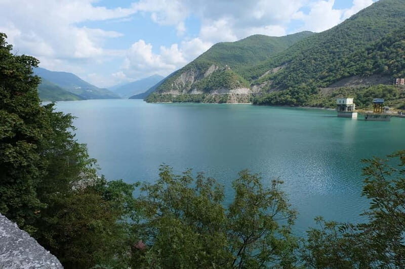 Explore Ananuri, Gudauri, & Kazbegi Guided Day Tour - Who Is This Tour Best For?