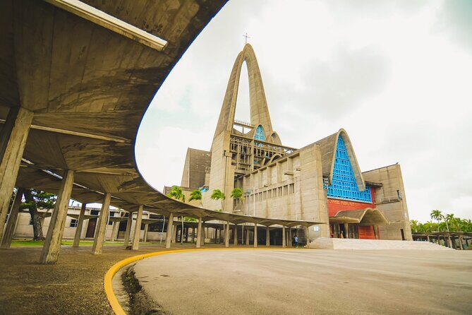 Explore and Learn the Culture of the Dominicans - Key Points