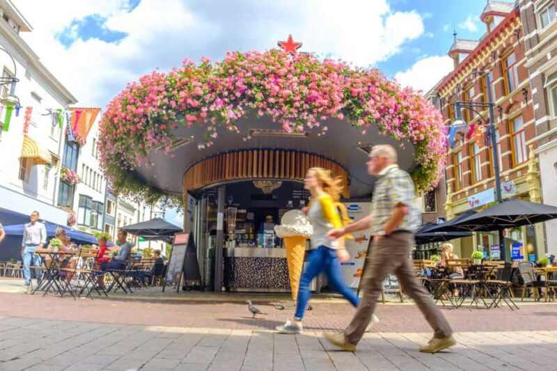 Explore Arnhem with a Local Guide City Tour - FAQs
