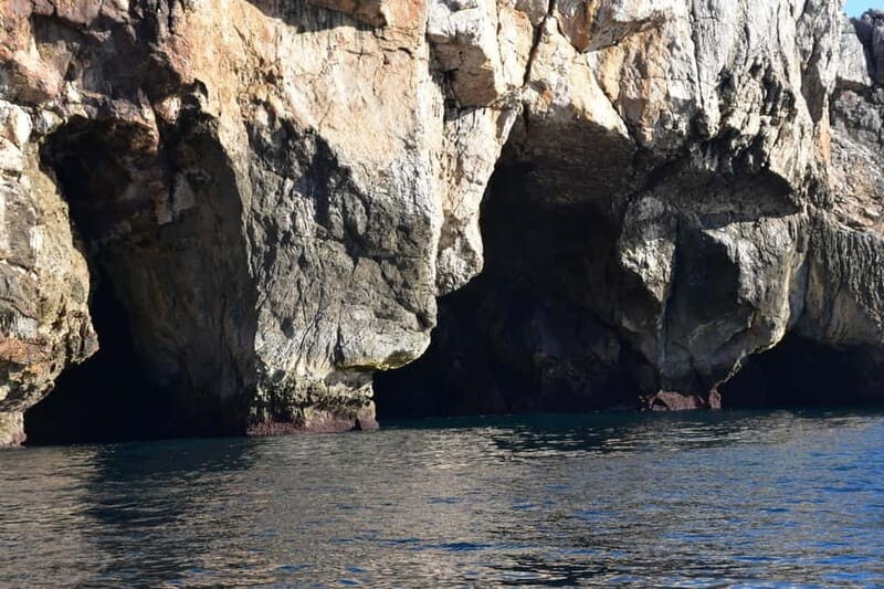 Explore Arrábida by Boat - An In-Depth Look at the Tour Experience