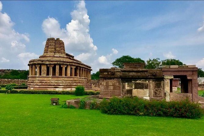 Explore Badami, Aihole and Pattadakal from Hospet - Key Points