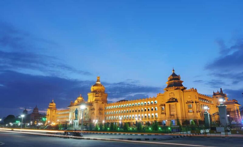 Explore Bangalore in Nightlights: Guided Tour by Foot - Key Points