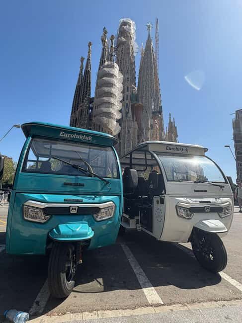Explore Barcelona comfortably with our electric TukTuks. - Key Points