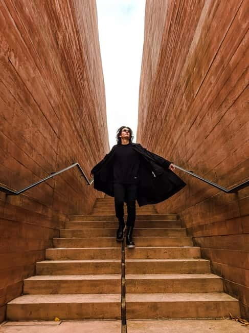 Explore Barcelona: Professional Photo session tour - How the Photos Are Taken and Delivered