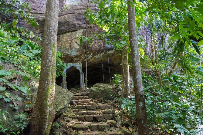 Explore Belilena Cave from Colombo - FAQ