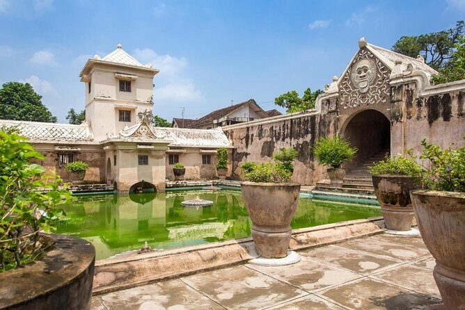 Explore City Tour from Yogyakarta - Exploring Yogyakarta: A Guided Tour into Javanese Culture and Heritage